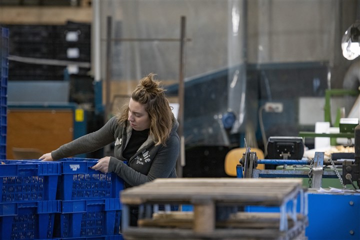 Nieuwe armoedemeting: 540 duizend mensen arm in 2023 | CBS