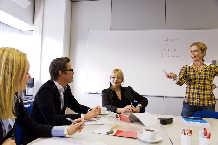 Nieuwe armoedemeting: 540 duizend mensen arm in 2023 | CBS